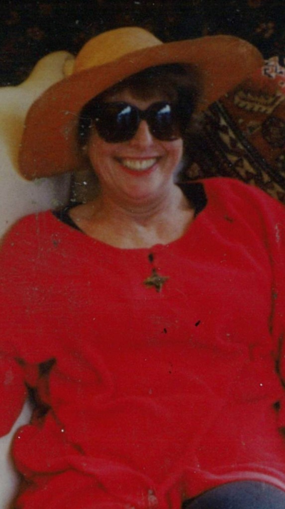 Ruth Zager, 80, Antiques Dealer