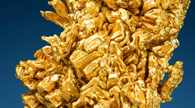 Rare, Large & Beautiful, Gold Crystal Claims Top Lot At Heritage