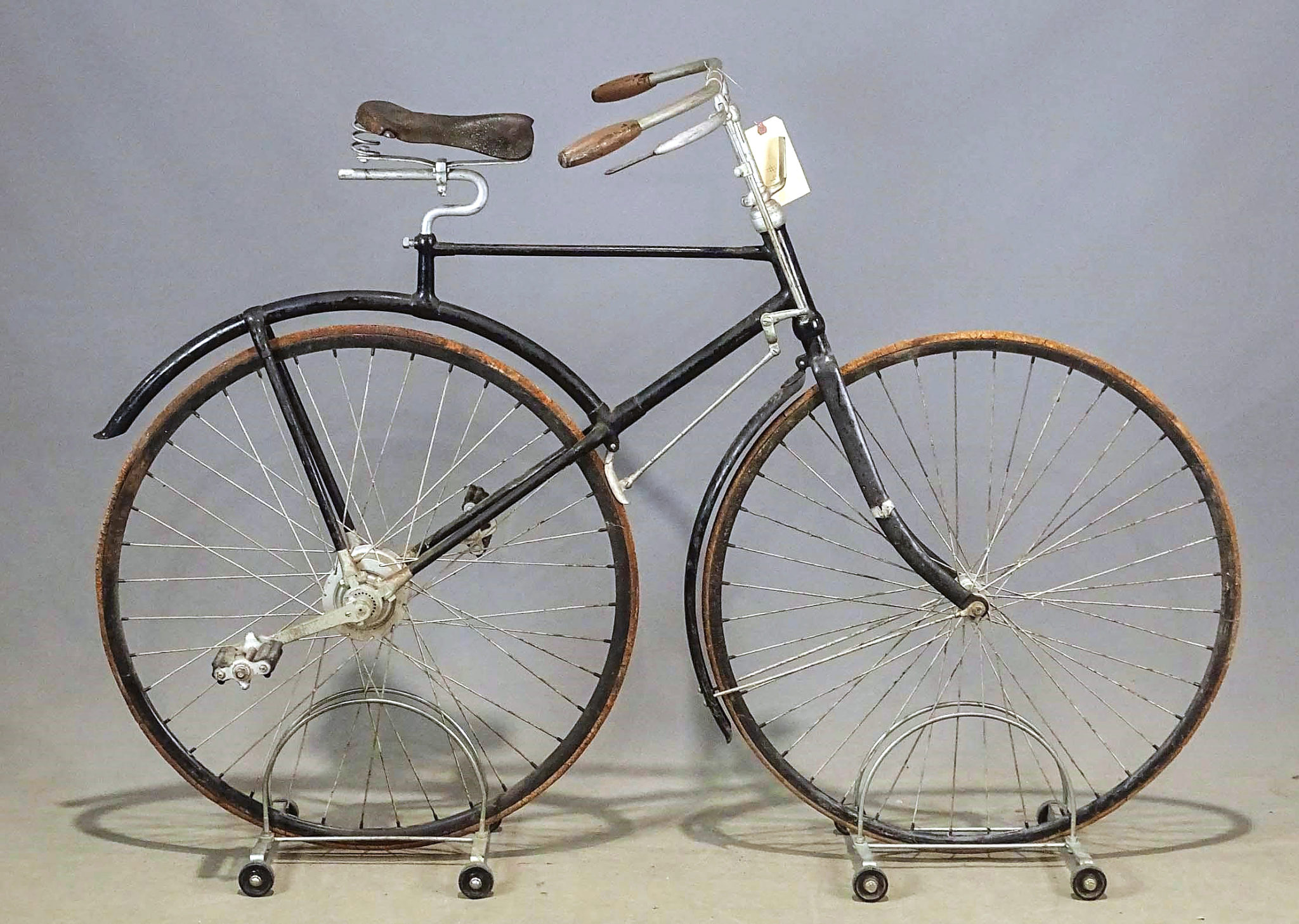 White Cycle Bronco Bike Bucks Estimate To Lead For Copake - Antiques ...