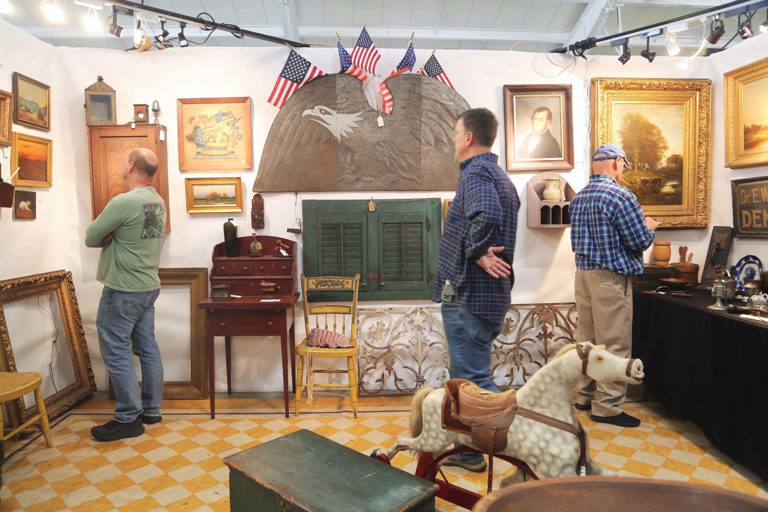 Rhinebeck Antiques Show: A Hudson Valley Fall Classic - Antiques And ...