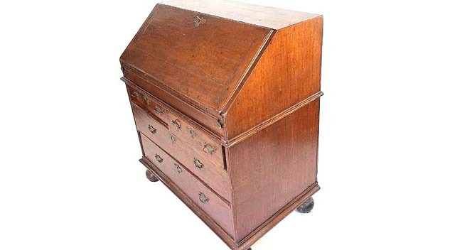 Blue Box Gallery Sale Makes A Rendezvous With History - Antiques And ...