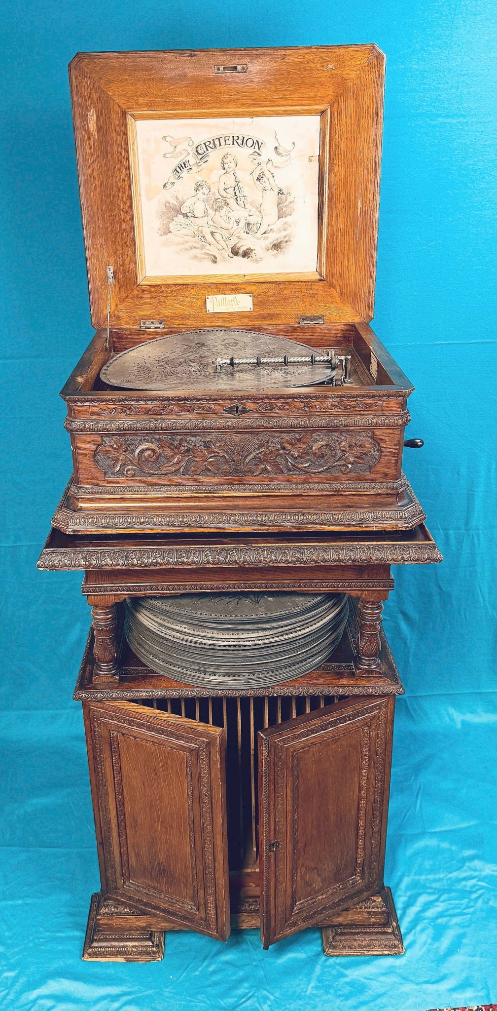 Dell Collection Continues To Heat Up At Schillaci & Shultis - Antiques ...